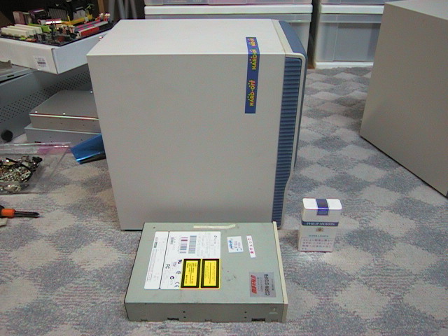 その16：ASUS Terminator P4: PART1 うわっ、奥行き狭ッッ！！ 編: Datniodeath's JUNK Labo